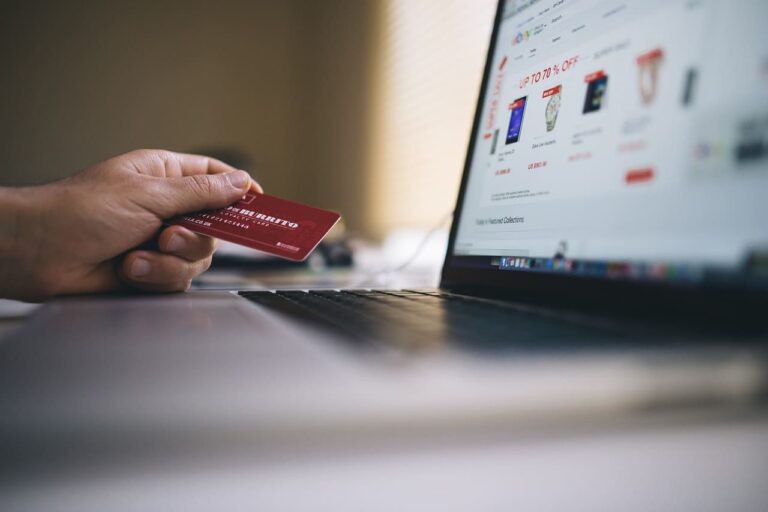 A Complete Guide to eCommerce Payment Solutions for Businesses - Payment Nerds