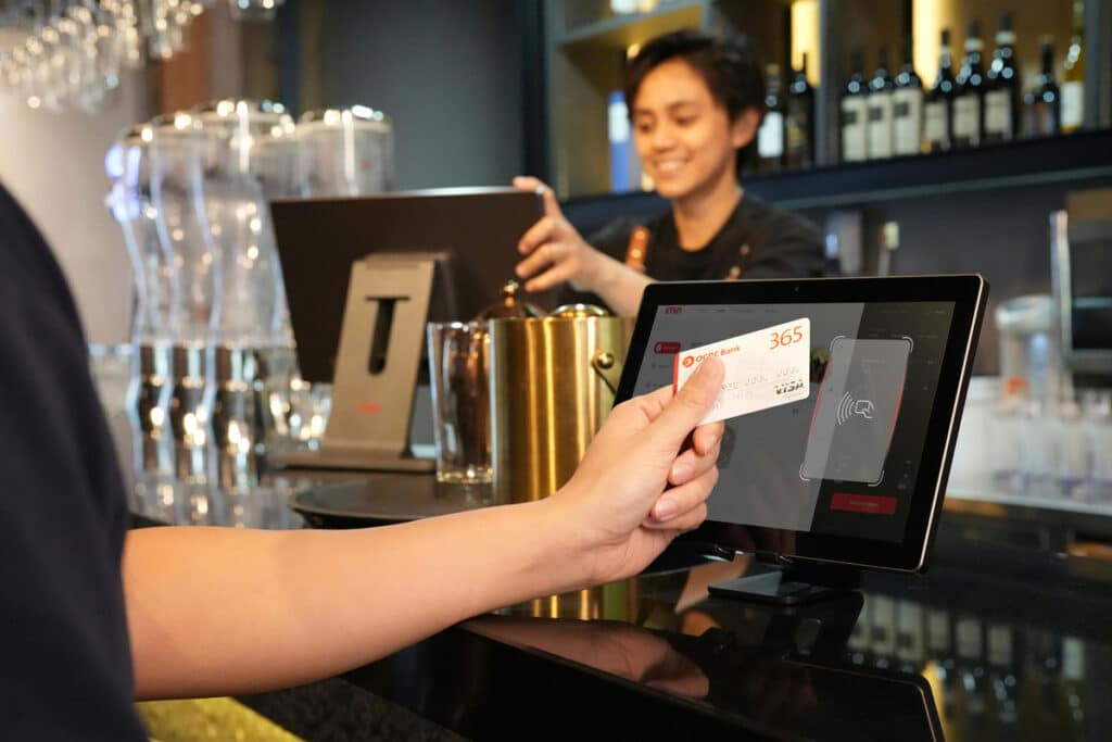 How Do Card Readers Work? Tap vs Swipe vs Dip - Payment Nerds